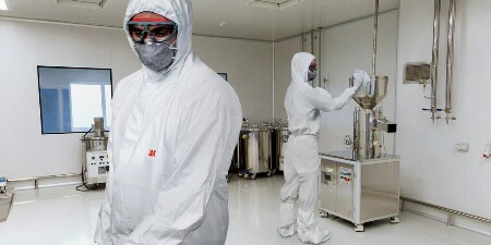 Pharmaceutical Manufacturing PPE | Worker Health & Safety | 3M US