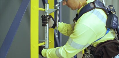 LadSaf | Vertical Lifeline Systems | 3M United States